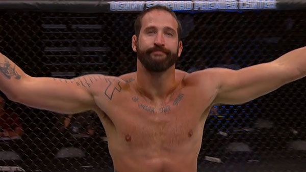 UFC Fight Night 91 - Devin Clark contre Alex Nicholson - UFC Fans